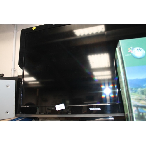 TOSHIBA 32" TV