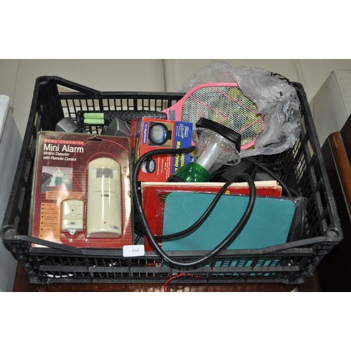 CRATE OF ELECTRICAL ITEMS, INC DOORBELLS AND LAMPS