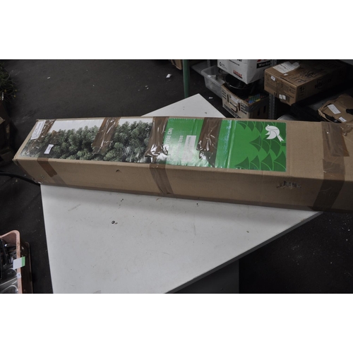 6FT PENCIL XMAS TREE