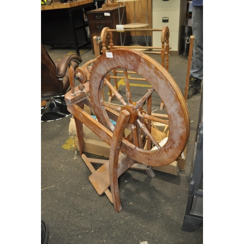 SPINNING WHEEL AND TAPESTRY FRAME WITH WOOL