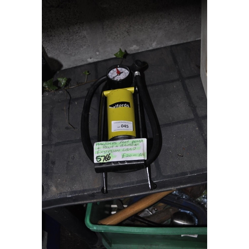HALFORDS FOOT PUMP