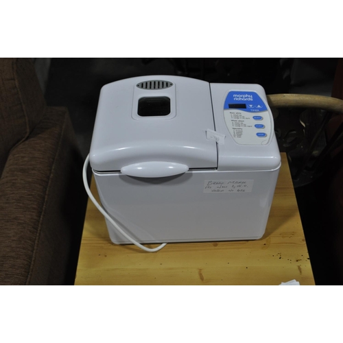 MORPHY RICHARDS BREAD MAKER