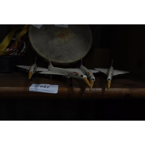 A COLLECTION OF 4 X CONCORDE MODELS