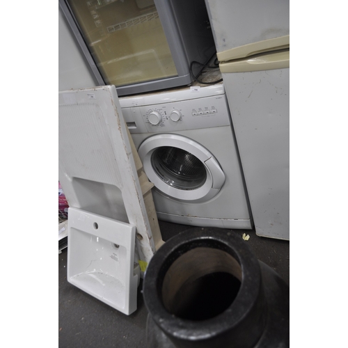 A LOGIK L612 WM12 1200RPM WASHING MACHINE