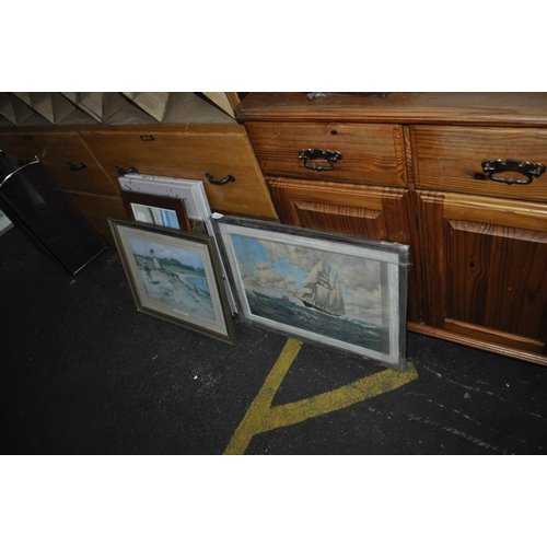 SELECTION OF MIXED FRAMED PICS AND PRINTS
