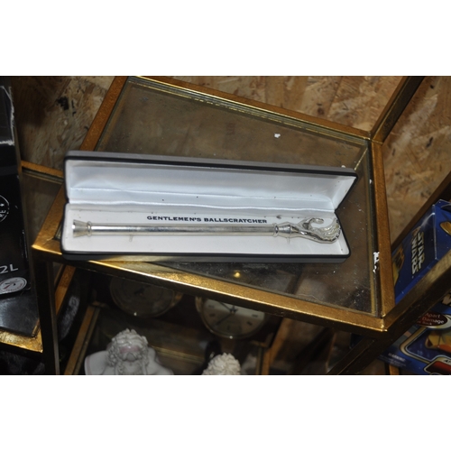 The Cased Gentleman's Ball Scratcher