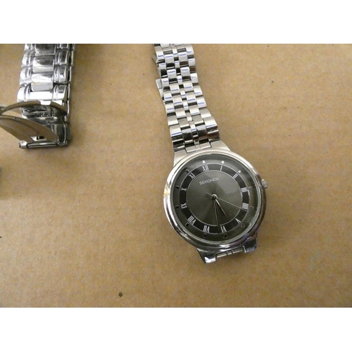 Five modern mens quartz watches to include Sekonda, Next, Loaded etc.