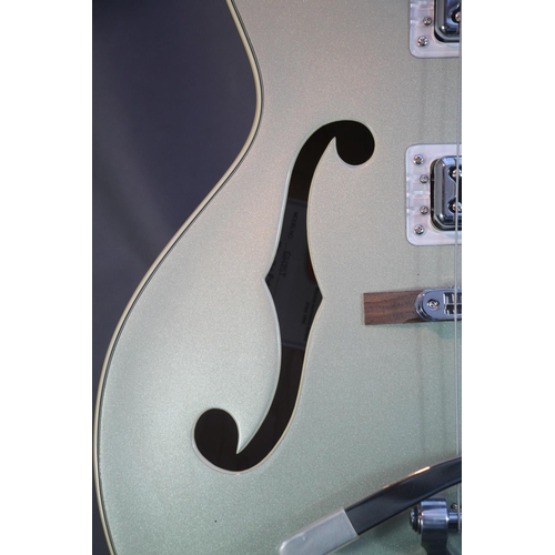 Gretsch Electromatic six string electric guitar with Bigsby bridge in ...