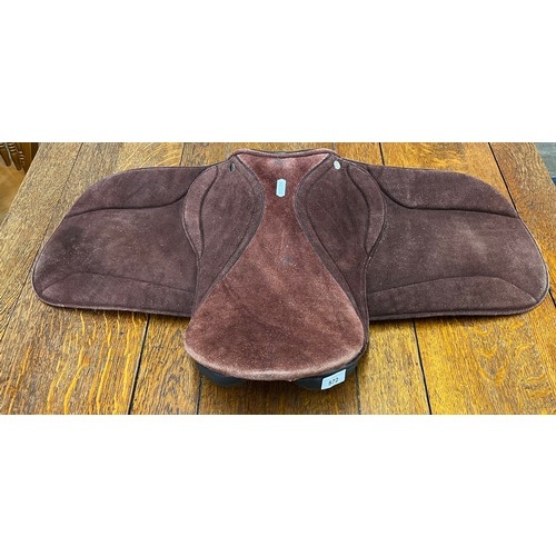 Sandringham Saddlery showjumping saddle