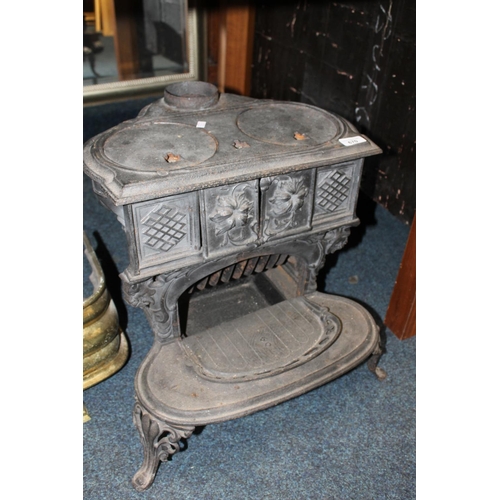 Cast iron gypsy stove, 49cm tall.