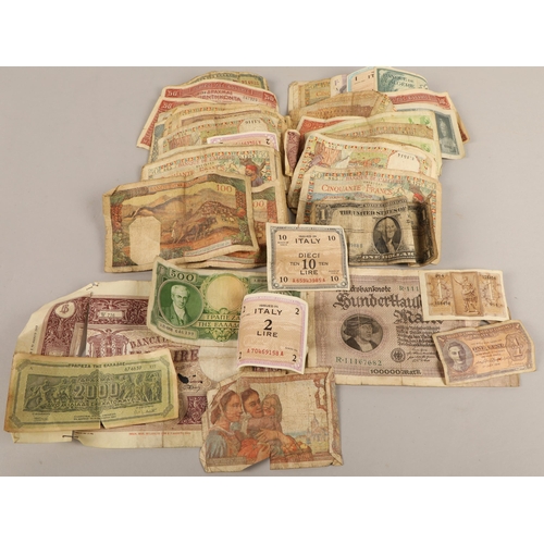 Assorted world bank notes