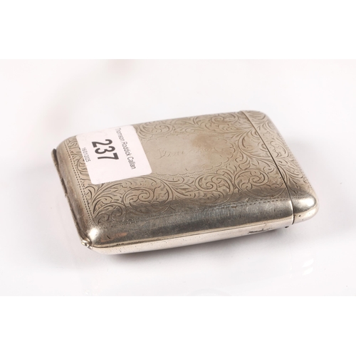 Silver engraved cigarette case with hinged top. Chester 1915. 94g