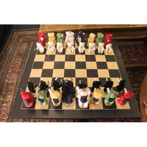 Steiff 656354 The Original Steiff Chess Game 2007 comprising 32 bears ...
