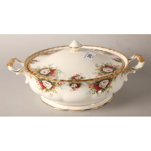 Royal Albert 'Celebration' patterned dinner service