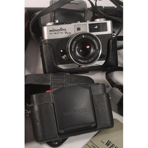 Vintage cameras to include Argus rangefinder camera fitted with Argus ...