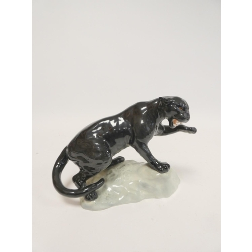 Beswick black panther figure with impressed 1702 factory marks. Height ...