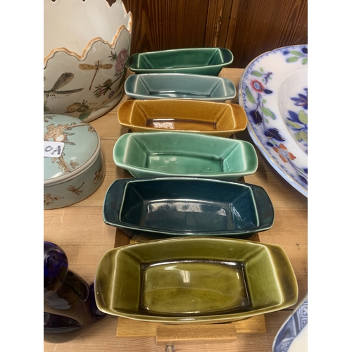 Ceramics to include an India Jane planter and an India Jane trinket box ...