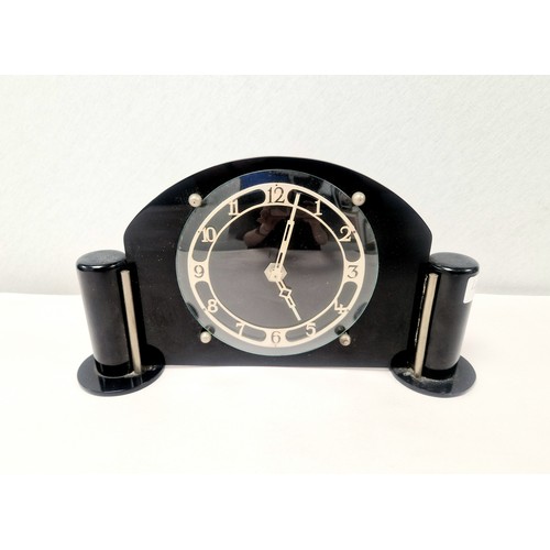 Early 20th century Art Deco style Bakelite mantel clock, 'Clyde' made ...