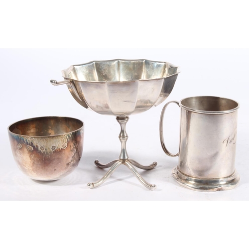 Modern planished silver hemi-spherical bowl by Hamilton and Inches ...