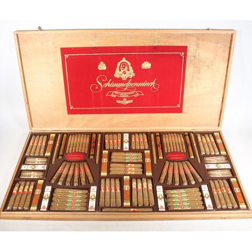 SCHIMMELPENNINCK of Holland, a boxed cigar gift set containing over one ...