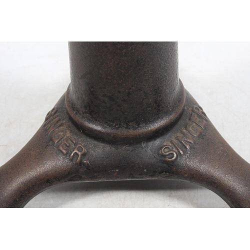 Singer sewing machine stool, 43cm high.