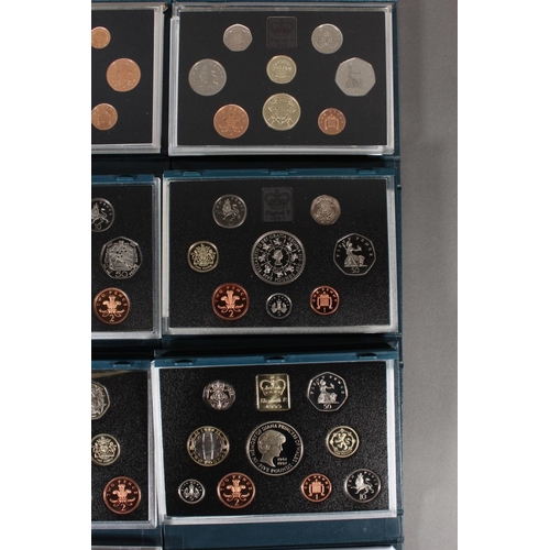 The Royal Mint UNITED KINGDOM Queen Elizabeth II (1952-2022) proof year ...