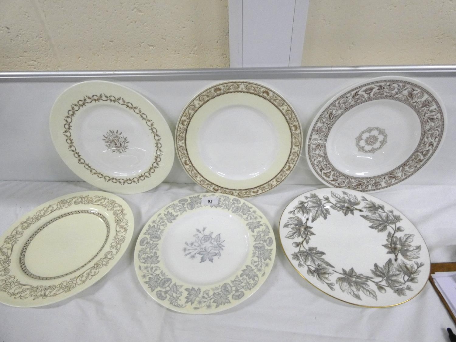 Six Wedgwood cabinet plates.