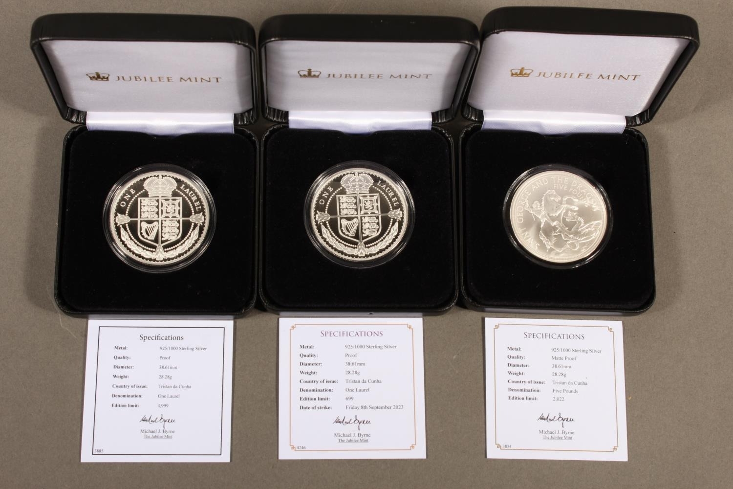 TRISTAN DA CUNHA Queen Elizabeth II (1952-2022) matte silver proof five ...