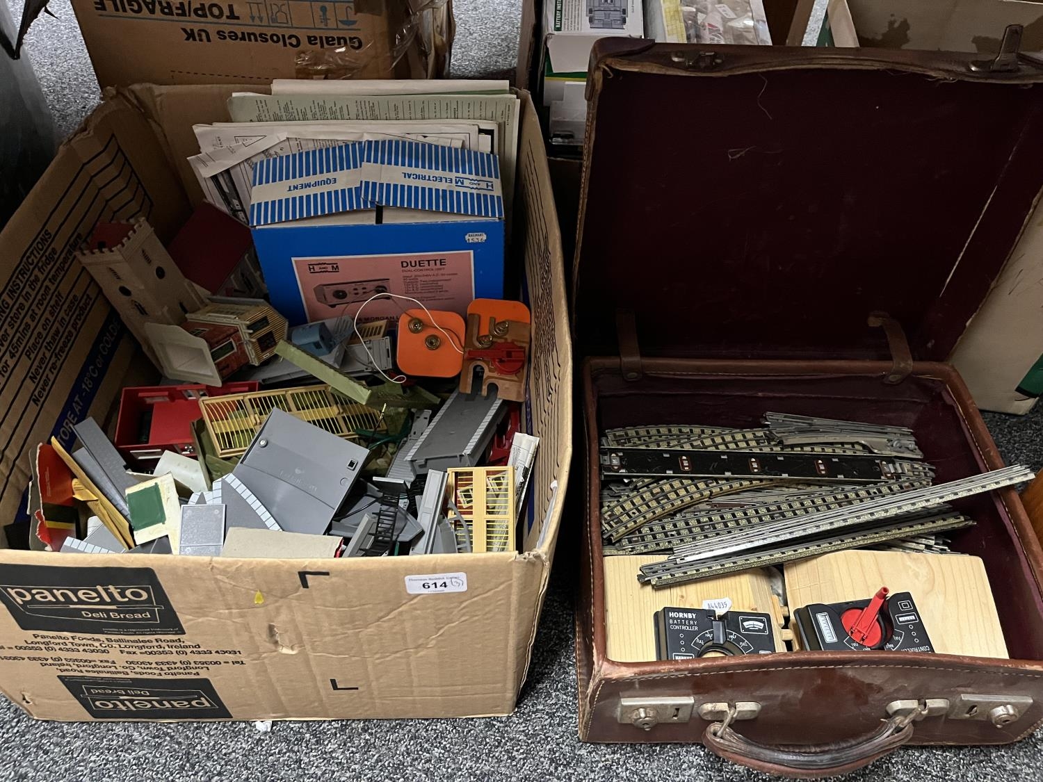 OO gauge model railways to include H & M Duette control unit boxed ...