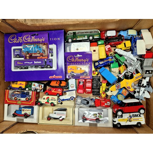 Collection of scale model cars to include Cadbury's, Lledo, Matchbox, etc