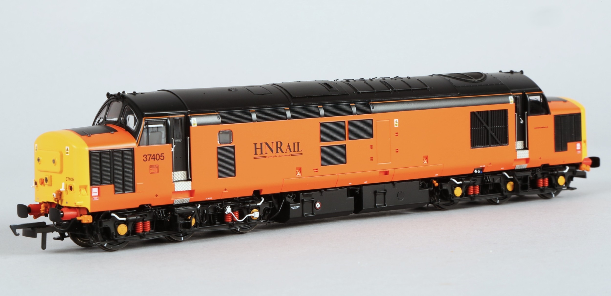 Accurascale Exclusives OO Gauge EE type 3/class 37/4 'Harry Needle Rail ...