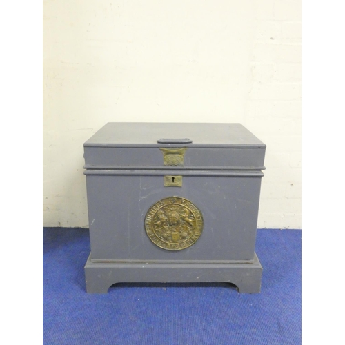 Victorian Milner's of Liverpool Patent, fire proof lidded safe, raised ...