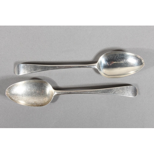 Pair of Silver tablespoons, Hester Bateman, London, 1783, 126g.