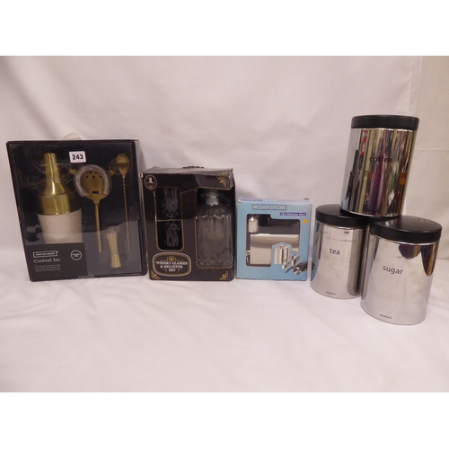 Boxed whisky decanter set, cocktail set, hip flask set, Brabantia ...