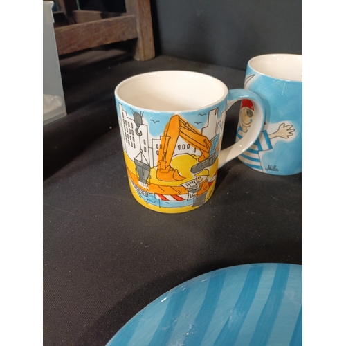 Pottery set by Mila Design