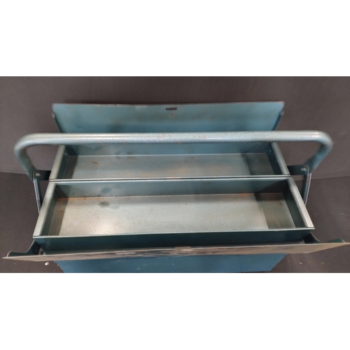 Counter lever tool box closed measurements 8.5 inches high and 16.5 length