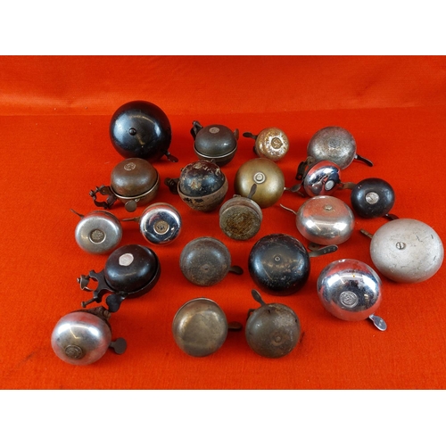 Collection of 21 vintage bicycle bells all for spares and repairs ...