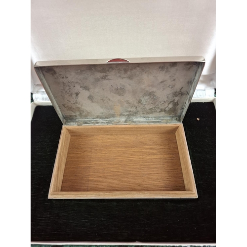Cigarette box in presentation case featuring the Provincial seal of ...