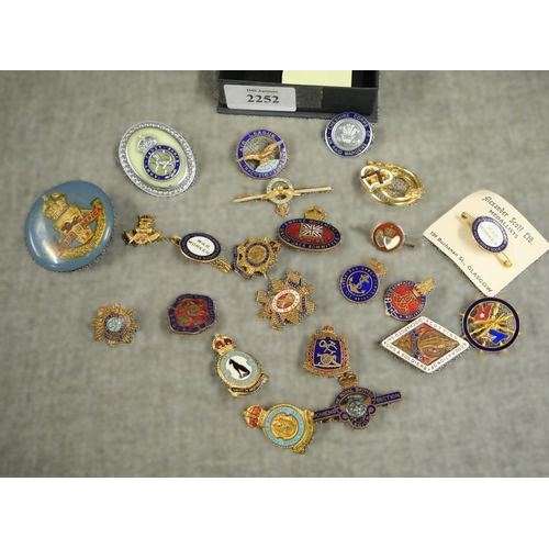 Assorted Military Badges