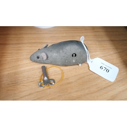 Vintage Schuco Clockwork Mouse with key (a/f)
