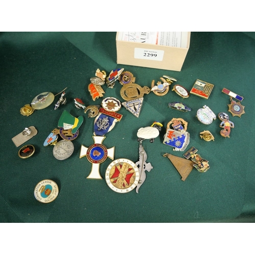 Small Box - Assorted Enamel and Military Badges