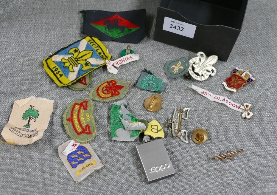 Box - Boy Scout Badges