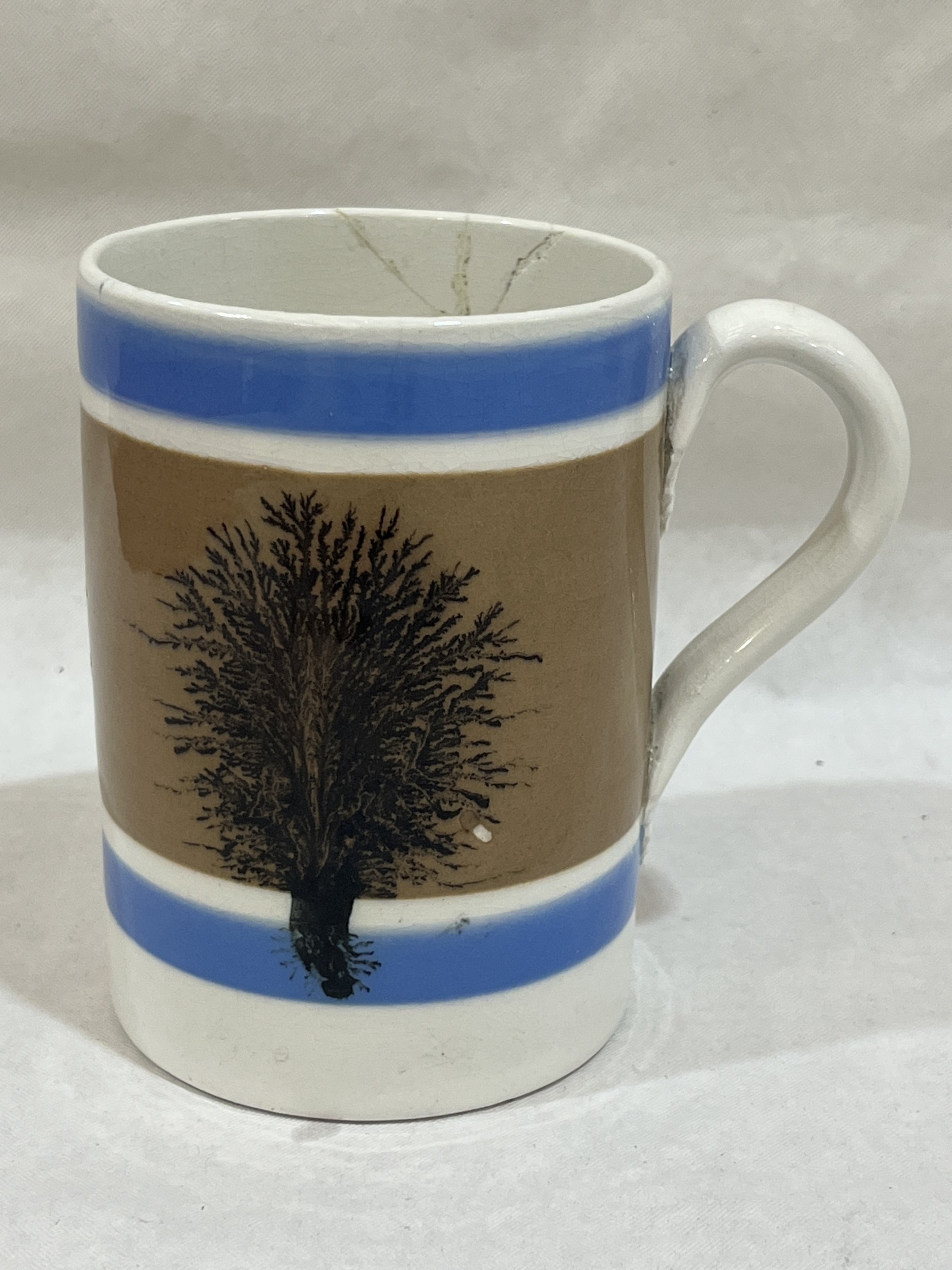 Mochaware pint tankard, dendritic pattern on brown and blue banded ...