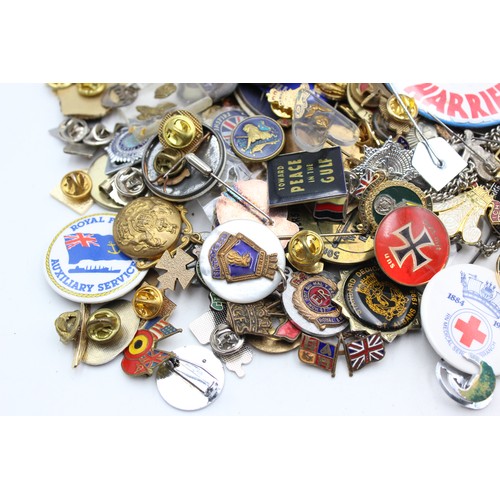 ,Job Lot of Assorted MILITARY Badges Inc Navy, Army, R.A.F Etc
