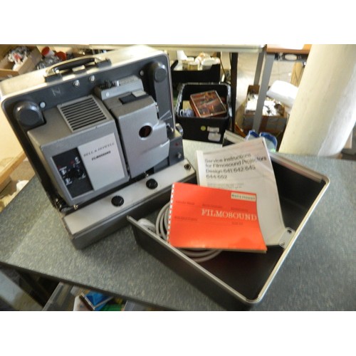 Super Bell & Howell Filmsound Model 652 - 16mm, Sound projector with ...