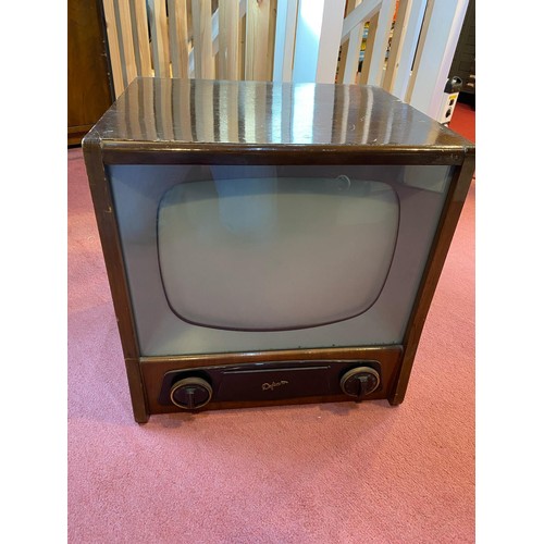 Vintage Defiant model T.171 valve Television set.