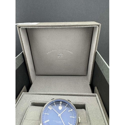 Watches: Watches: A Deutsche Uhrenfabrik (DUFA) DF-9016-33 automatic ...