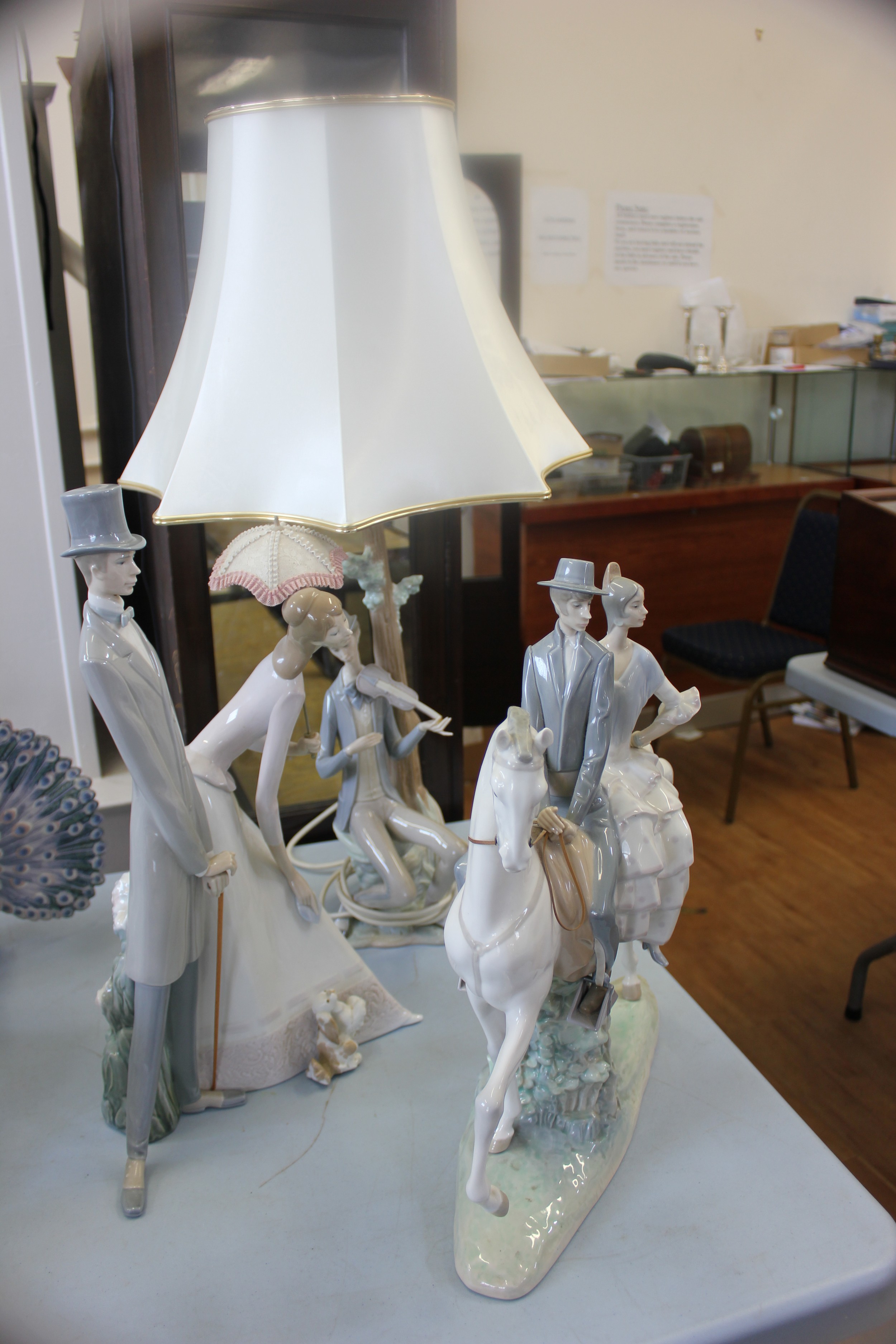 A Lladro figural table lamp of violinist under a tree with shade 78cm ...