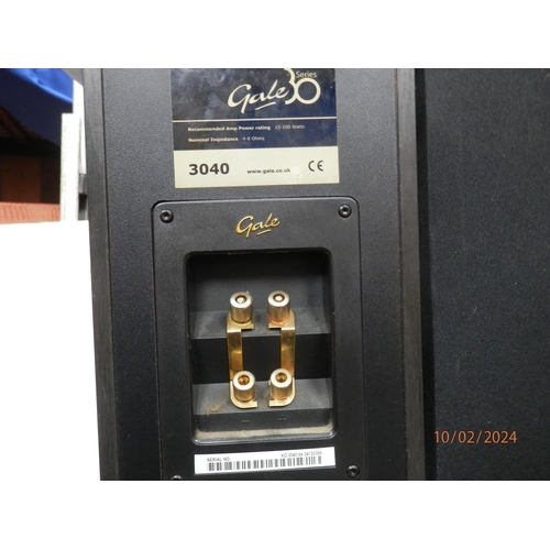 Pair of Gales Seriesd 30 Model 3040 Speakers and a Gale Centre 10 Speaker