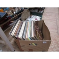 BOX OF MIXED RECORDS